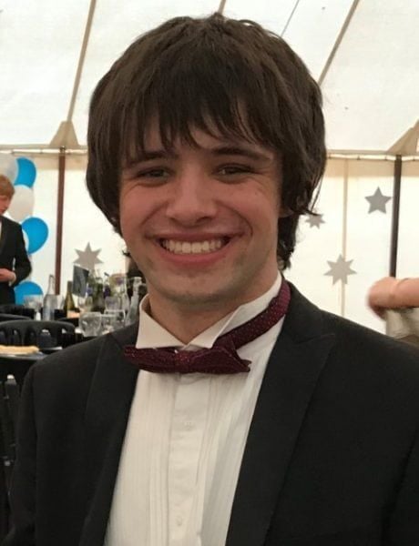 Alex Dye Receives Gold D of E Award - Woodbridge School